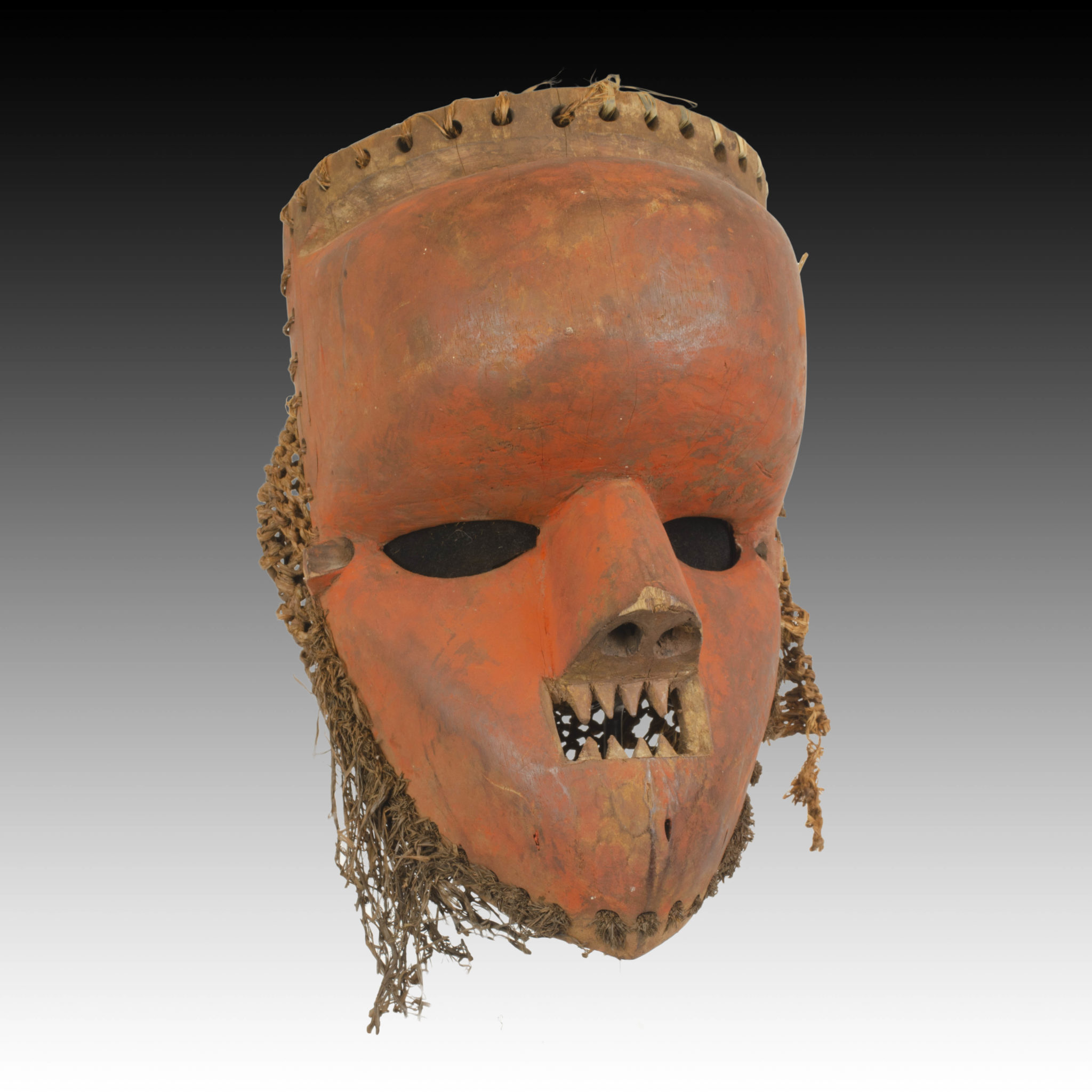 A Salampasu mask – Tribal Design